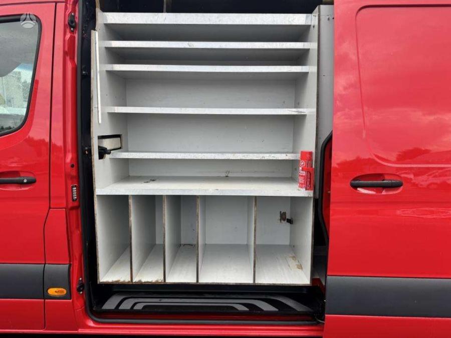 Sarkans Mercedes-Benz Sprinter 2019 Radviliškis, ar dzinēja tilpumu 2.99 L un nobraukumu 264 tūkst. km par 20509 €, foto 25 vietnē AUTOMOTO.COM.LV