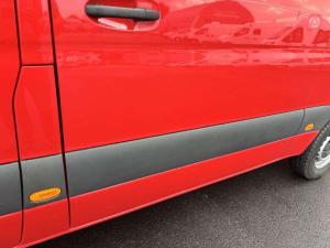 Sarkans Mercedes-Benz Sprinter 2019 Radviliškis, ar dzinēja tilpumu 2.99 L un nobraukumu 264 tūkst. km par 20509 €, foto 34 vietnē AUTOMOTO.COM.LV