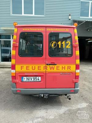 Red Mercedes-Benz Sprinter 2000 in Kaunas, with an engine capacity of 2.30 L and mileage of 132 thousand km for 9000 €, photo 3 on AUTOMOTO.COM.LV