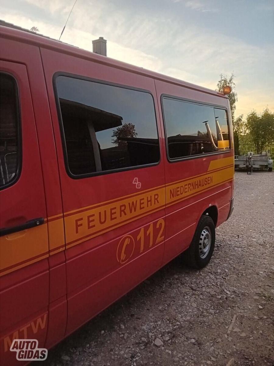 Red Mercedes-Benz Sprinter 2000 in Kaunas, with an engine capacity of 2.30 L and mileage of 132 thousand km for 9000 €, photo 8 on AUTOMOTO.COM.LV