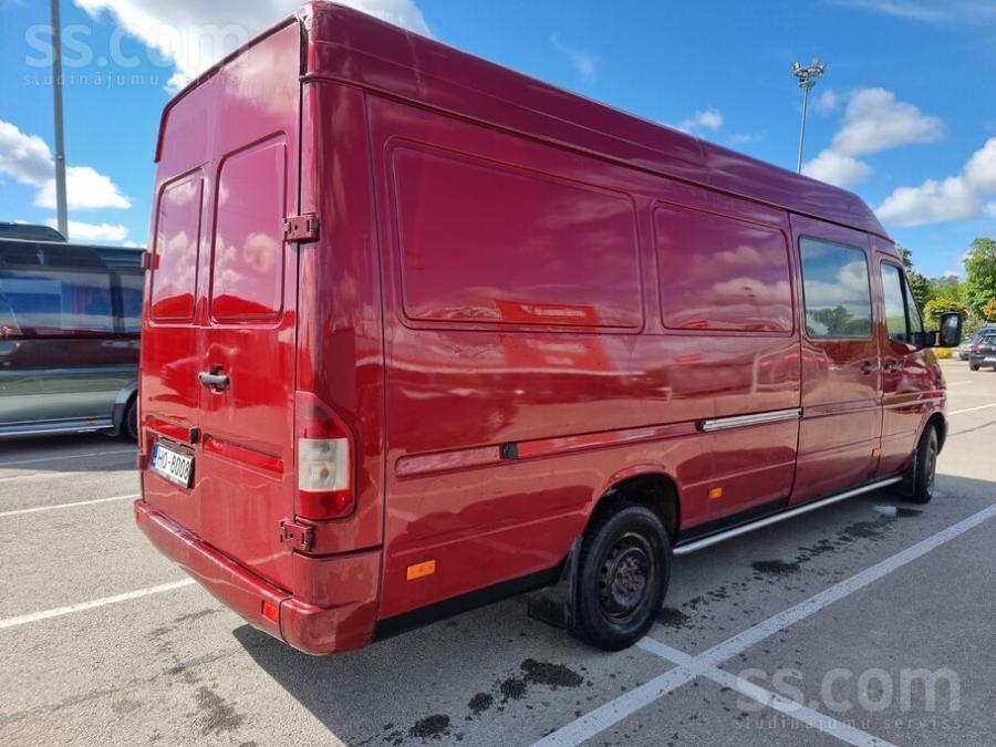 Red Mercedes-Benz Sprinter 2002 in Ogre, with an engine capacity of 2.70 L and mileage of 624 thousand km for 3980 €, photo 6 on AUTOMOTO.COM.LV