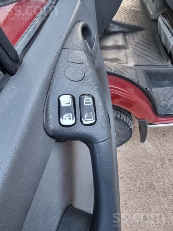 Red Mercedes-Benz Sprinter 2002 in Ogre, with an engine capacity of 2.70 L and mileage of 624 thousand km for 3980 €, photo 6 on AUTOMOTO.COM.LV