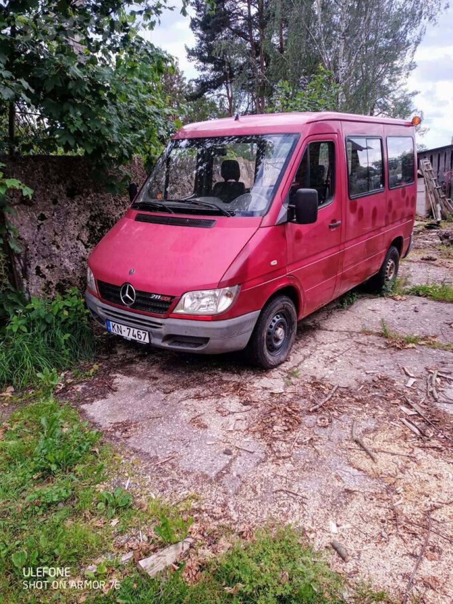 Red Mercedes-Benz Sprinter 2003 in Aizkraukle, with an engine capacity of 2.20 L and mileage of 453 thousand km for 1250 €, photo 1 on AUTOMOTO.COM.LV