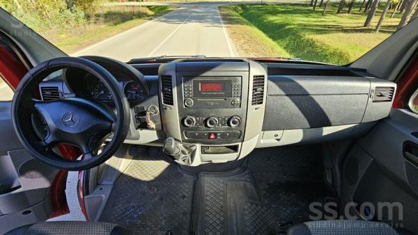 Red Mercedes-Benz Sprinter 2008 in Jekabpils, with an engine capacity of 2.20 L and mileage of 522 thousand km for 6400 €, photo 5 on AUTOMOTO.COM.LV