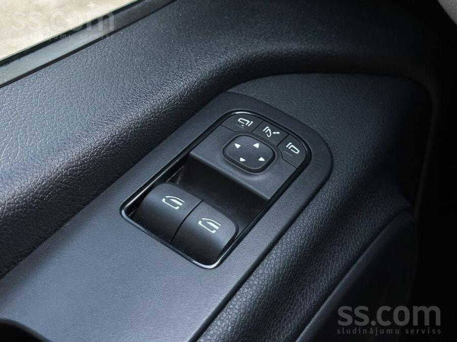 Sarkans Mercedes-Benz Sprinter 2023 Rīga, ar dzinēja tilpumu 2.00 L un nobraukumu 129 tūkst. km par 49950 €, foto 9 vietnē AUTOMOTO.COM.LV