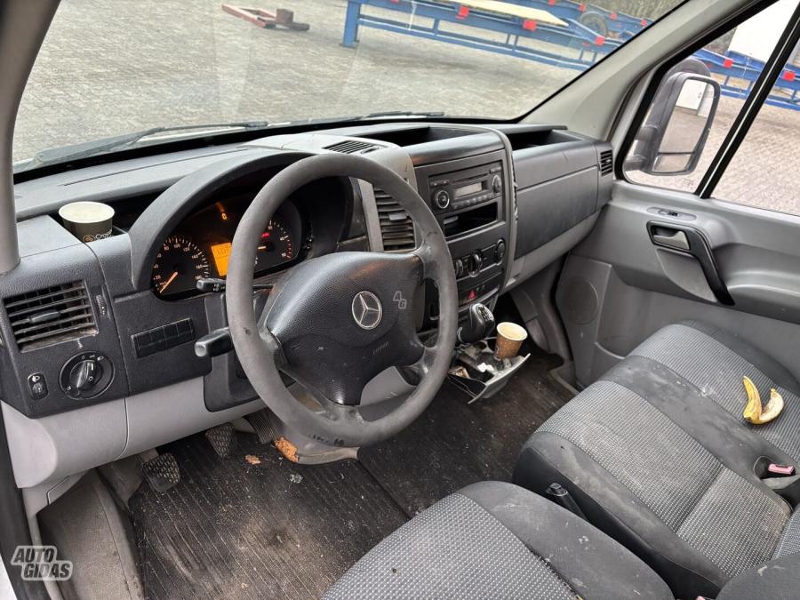 Mercedes-Benz Sprinter 2011 in Kaunas, with an engine capacity of 2.20 L and mileage of 217 thousand km for 8950 €, photo 7 on AUTOMOTO.COM.LV