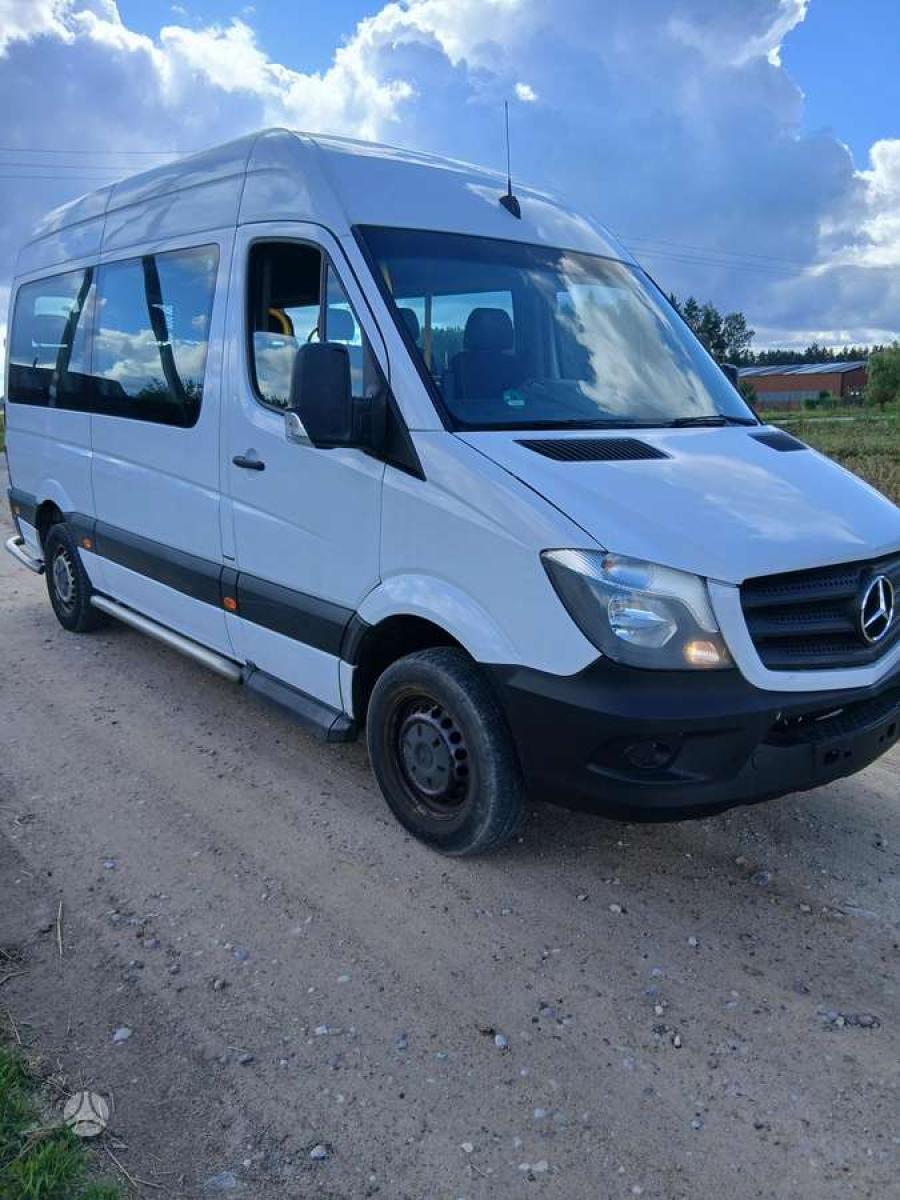 White Mercedes-Benz Sprinter 2016 in Vilnius, with an engine capacity of 2.20 L and mileage of 268 thousand km for 9300 €, photo 5 on AUTOMOTO.COM.LV