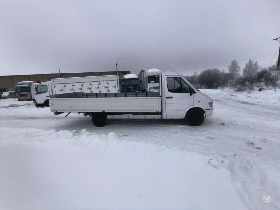 Balts Mercedes-Benz Sprinter 1996 Jelgava, ar dzinēja tilpumu 2.90 L un nobraukumu 3200 tūkst. km par 3650 €, foto 2 vietnē AUTOMOTO.COM.LV