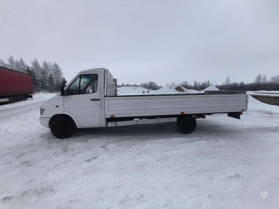 Balts Mercedes-Benz Sprinter 1996 Jelgava, ar dzinēja tilpumu 2.90 L un nobraukumu 3200 tūkst. km par 3650 €, foto 6 vietnē AUTOMOTO.COM.LV