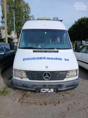 Белый Мерседес Спринтер 1998 в Вевис, объемом двигателя 2.90 л и пробегом 600 тыс. км за 2850 €, фото 1 на AUTOMOTO.COM.LV