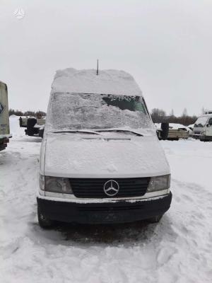 Balts Mercedes-Benz Sprinter 1999 Jelgava, ar dzinēja tilpumu 2.30 L un nobraukumu 450 tūkst. km par 2550 €, foto  vietnē AUTOMOTO.COM.LV