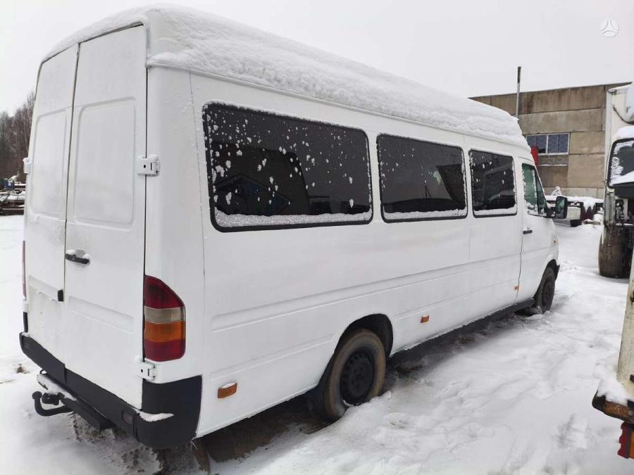 Balts Mercedes-Benz Sprinter 1999 Jelgava, ar dzinēja tilpumu 2.30 L un nobraukumu 450 tūkst. km par 2550 €, foto 2 vietnē AUTOMOTO.COM.LV