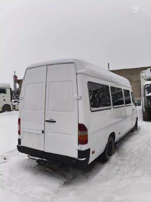 Balts Mercedes-Benz Sprinter 1999 Jelgava, ar dzinēja tilpumu 2.30 L un nobraukumu 450 tūkst. km par 2550 €, foto 3 vietnē AUTOMOTO.COM.LV