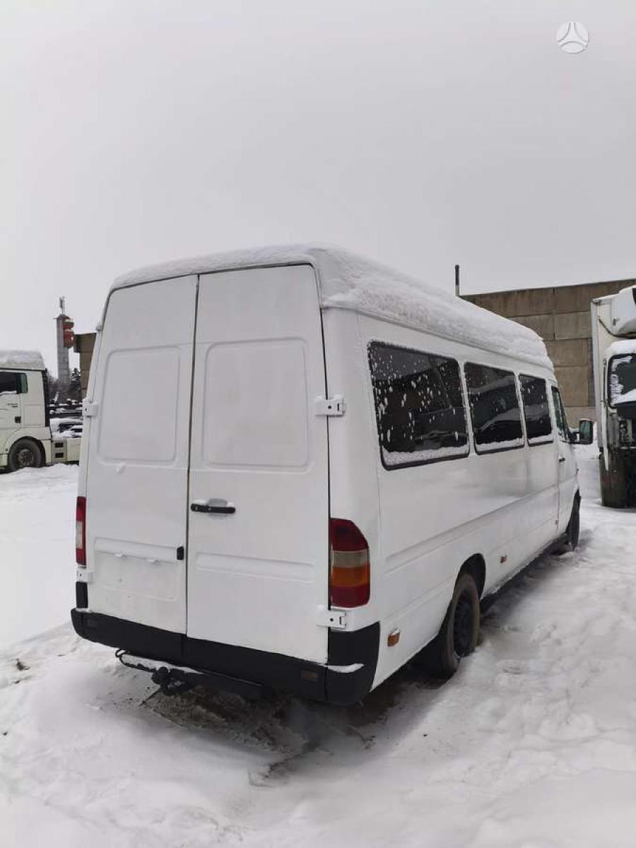 Balts Mercedes-Benz Sprinter 1999 Jelgava, ar dzinēja tilpumu 2.30 L un nobraukumu 450 tūkst. km par 2550 €, foto 3 vietnē AUTOMOTO.COM.LV