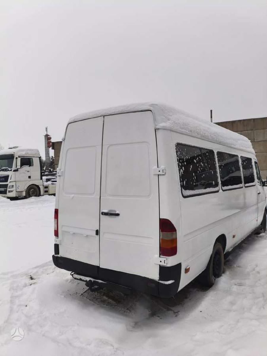 Balts Mercedes-Benz Sprinter 1999 Jelgava, ar dzinēja tilpumu 2.30 L un nobraukumu 450 tūkst. km par 2550 €, foto 4 vietnē AUTOMOTO.COM.LV