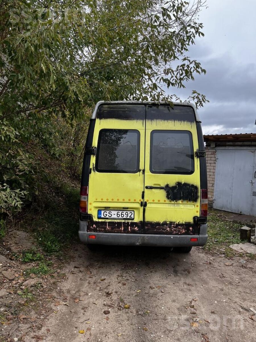 Balts Mercedes-Benz Sprinter 2000 Daugavpils, ar dzinēja tilpumu 2.20 L un nobraukumu 316 tūkst. km par 3000 €, foto 4 vietnē AUTOMOTO.COM.LV