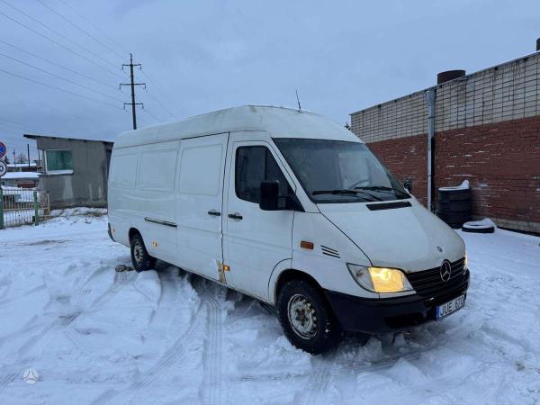 White Mercedes-Benz Sprinter 2001 in Kaunas, with an engine capacity of 2.15 L and mileage of 482 thousand km for 3150 €, photo 2 on AUTOMOTO.COM.LV
