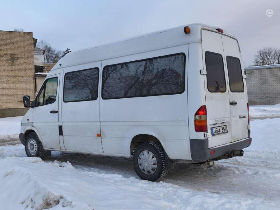 Balts Mercedes-Benz Sprinter 2001 Viļņa, ar dzinēja tilpumu 2.20 L un nobraukumu 261 tūkst. km par 3500 €, foto 2 vietnē AUTOMOTO.COM.LV
