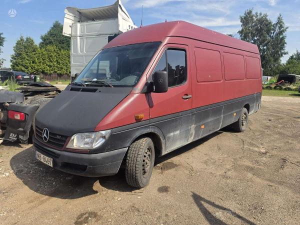 Белый Мерседес Спринтер 2001 в Рига, объемом двигателя 2.20 л и пробегом 523 тыс. км за 1700 €, фото 1 на AUTOMOTO.COM.LV