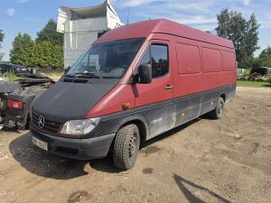 Balts Mercedes-Benz Sprinter 2001 Rīga, ar dzinēja tilpumu 2.20 L un nobraukumu 523 tūkst. km par 1700 €, foto  vietnē AUTOMOTO.COM.LV