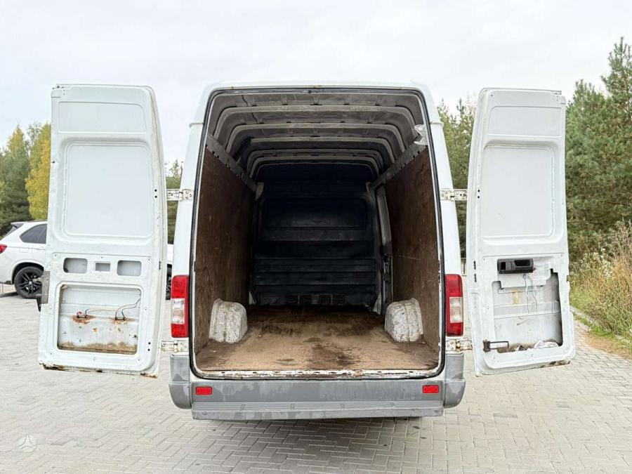Balts Mercedes-Benz Sprinter 2001 Viļņa, ar dzinēja tilpumu 2.69 L un nobraukumu 415 tūkst. km par 3450 €, foto 7 vietnē AUTOMOTO.COM.LV
