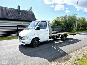 Balts Mercedes-Benz Sprinter 2002 Viļņa, ar dzinēja tilpumu 2.10 L un nobraukumu 660 tūkst. km par 3100 €, foto  vietnē AUTOMOTO.COM.LV