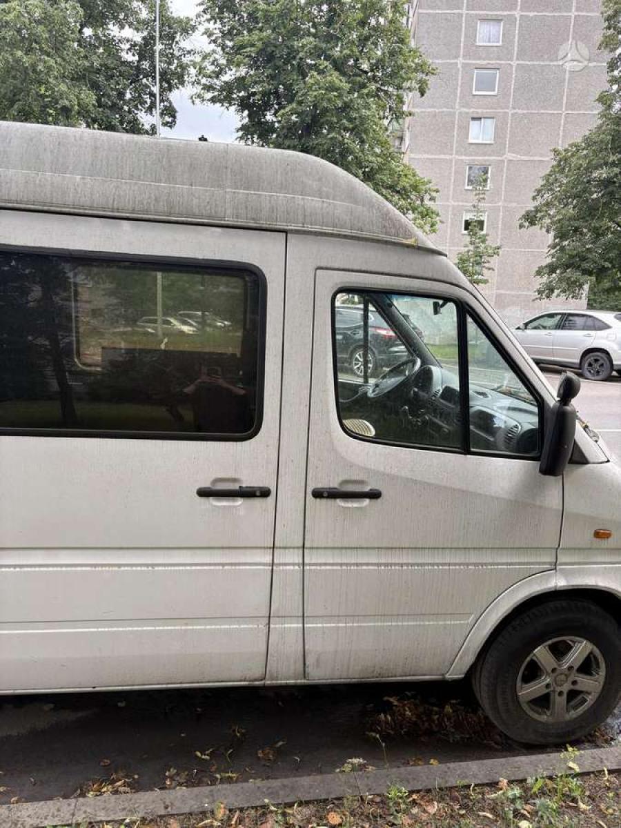 Balts Mercedes-Benz Sprinter 2002 Viļņa, ar dzinēja tilpumu 2.69 L un nobraukumu 323 tūkst. km par 5000 €, foto 5 vietnē AUTOMOTO.COM.LV