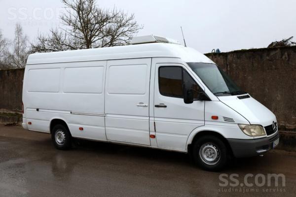 White Mercedes-Benz Sprinter 2003 in Liepaja, with an engine capacity of 2.20 L and mileage of 356 thousand km for 3500 €, photo 1 on AUTOMOTO.COM.LV