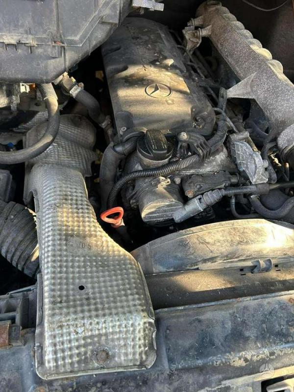 Balts Mercedes-Benz Sprinter 2004 Kauņa, ar dzinēja tilpumu 2.70 L un nobraukumu 276 tūkst. km par 3500 €, foto 3 vietnē AUTOMOTO.COM.LV