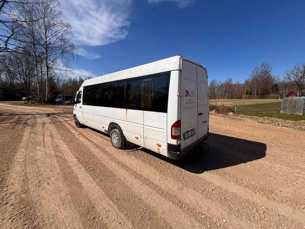 Balts Mercedes-Benz Sprinter 2004 Kauņa, ar dzinēja tilpumu 2.70 L un nobraukumu 276 tūkst. km par 3500 €, foto 4 vietnē AUTOMOTO.COM.LV