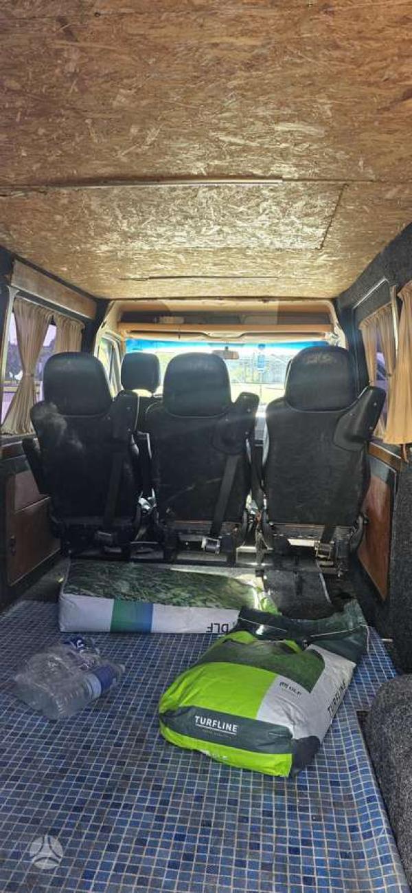 White Mercedes-Benz Sprinter 2004 in Telschi, with an engine capacity of 2.70 L and mileage of 350 thousand km for 3500 €, photo 7 on AUTOMOTO.COM.LV