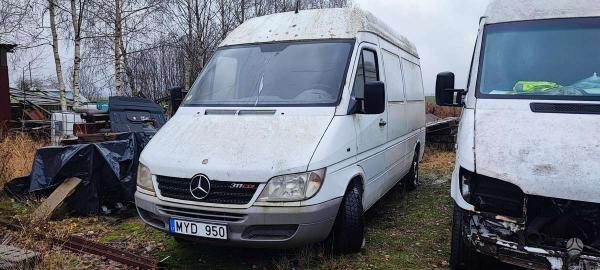 Balts Mercedes-Benz Sprinter 2005 Kauņa, ar dzinēja tilpumu 2.15 L un nobraukumu 359 tūkst. km par 1700 €, foto 1 vietnē AUTOMOTO.COM.LV