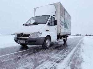Balts Mercedes-Benz Sprinter 2005 Vilkaviškis, ar dzinēja tilpumu 2.20 L un nobraukumu 355 tūkst. km par 5300 €, foto  vietnē AUTOMOTO.COM.LV