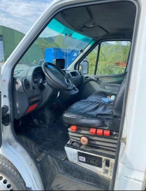 Balts Mercedes-Benz Sprinter 2005 Klaipėda, ar dzinēja tilpumu 2.70 L un nobraukumu 250 tūkst. km par 5800 €, foto 13 vietnē AUTOMOTO.COM.LV