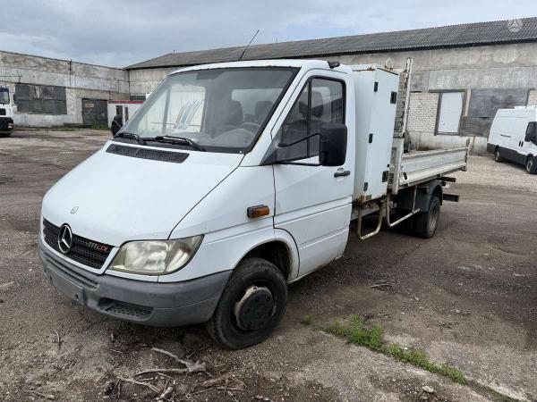 Balts Mercedes-Benz Sprinter 2005 Kauņa, ar dzinēja tilpumu 2.20 L un nobraukumu 229 tūkst. km par 5850 €, foto 1 vietnē AUTOMOTO.COM.LV