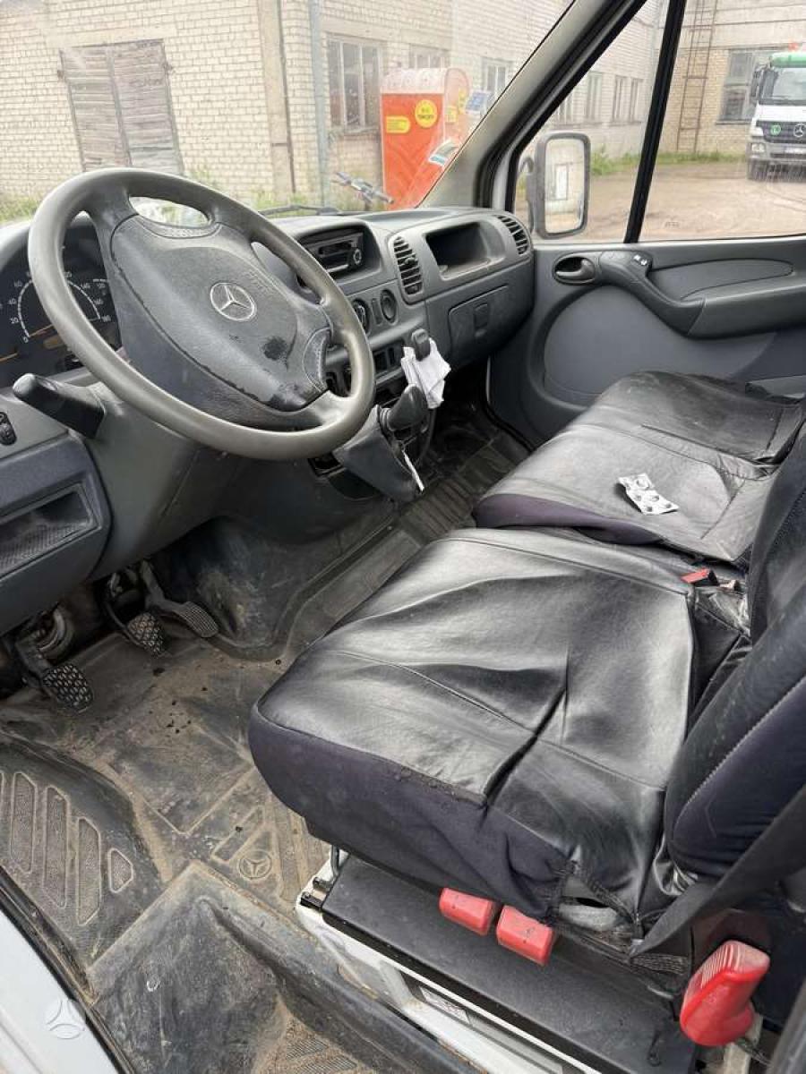 Balts Mercedes-Benz Sprinter 2005 Kauņa, ar dzinēja tilpumu 2.20 L un nobraukumu 229 tūkst. km par 5850 €, foto 10 vietnē AUTOMOTO.COM.LV