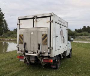 Белый Мерседес Спринтер 2005 в Друскининкай, объемом двигателя 2.15 л и пробегом 296 тыс. км за 3350 €, фото 4 на AUTOMOTO.COM.LV