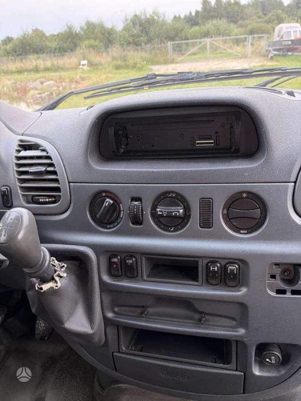 White Mercedes-Benz Sprinter 2005 in Druskininkai, with an engine capacity of 2.15 L and mileage of 296 thousand km for 3350 €, photo 8 on AUTOMOTO.COM.LV