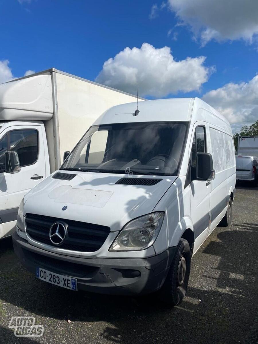 Balts Mercedes-Benz Sprinter 2006 Kauņa, ar dzinēja tilpumu 2.20 L un nobraukumu 242 tūkst. km par 4999 €, foto 1 vietnē AUTOMOTO.COM.LV