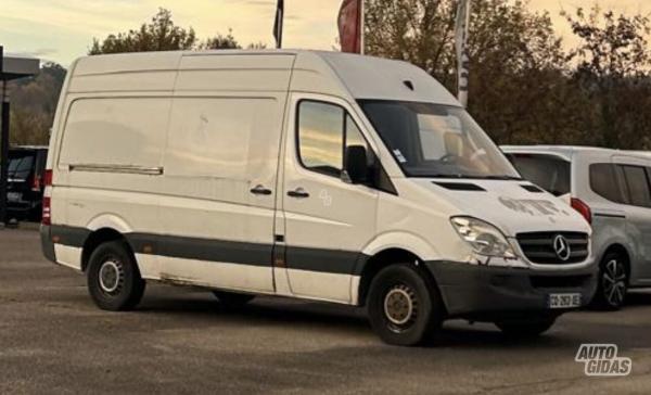 White Mercedes-Benz Sprinter 2006 in Kaunas, with an engine capacity of 2.20 L and mileage of 242 thousand km for 4999 €, photo 3 on AUTOMOTO.COM.LV