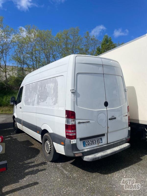 White Mercedes-Benz Sprinter 2006 in Kaunas, with an engine capacity of 2.20 L and mileage of 242 thousand km for 4999 €, photo 6 on AUTOMOTO.COM.LV