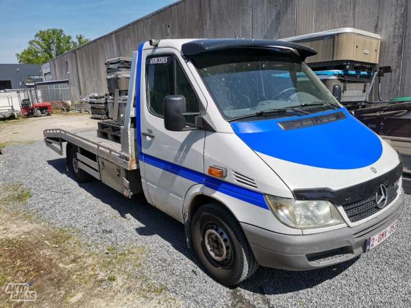 Balts Mercedes-Benz Sprinter 2006 Viļņa, ar dzinēja tilpumu 2.70 L un nobraukumu 325 tūkst. km par 6250 €, foto 2 vietnē AUTOMOTO.COM.LV