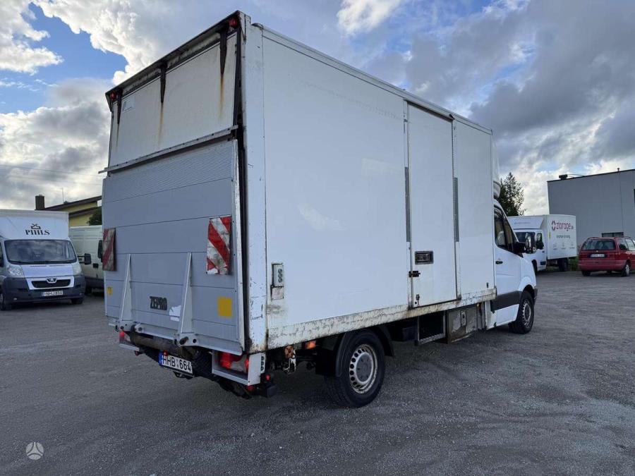 White Mercedes-Benz Sprinter 2006 in Kaunas, with an engine capacity of 2.15 L and mileage of 526 thousand km for 5500 €, photo 5 on AUTOMOTO.COM.LV