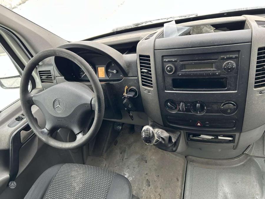 Balts Mercedes-Benz Sprinter 2007 Vilkaviškis, ar dzinēja tilpumu 2.20 L un nobraukumu 252 tūkst. km par 4300 €, foto 16 vietnē AUTOMOTO.COM.LV