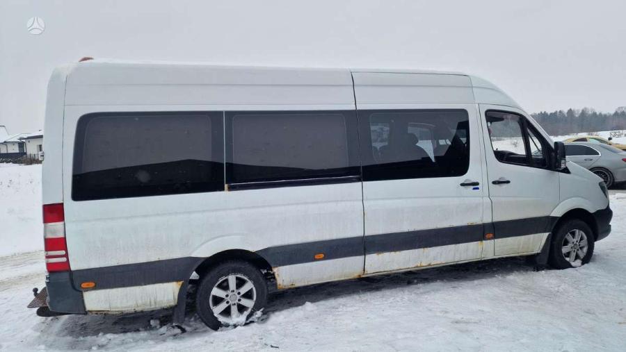 White Mercedes-Benz Sprinter 2007 in Kaunas, with an engine capacity of 2.15 L and mileage of 191 thousand km for 6600 €, photo 8 on AUTOMOTO.COM.LV