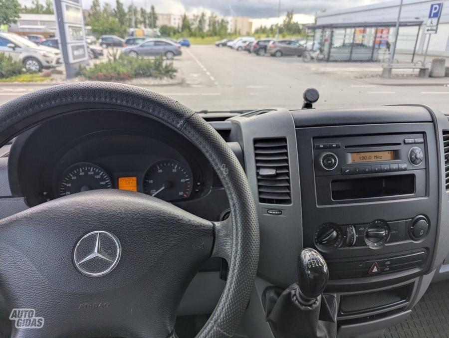 White Mercedes-Benz Sprinter 2007 in Telschi, with an engine capacity of 2.20 L and mileage of 345 thousand km for 4500 €, photo 8 on AUTOMOTO.COM.LV