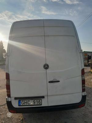 White Mercedes-Benz Sprinter 2007 in Kaunas, with an engine capacity of 2.15 L and mileage of 500 thousand km for 3300 €, photo 5 on AUTOMOTO.COM.LV