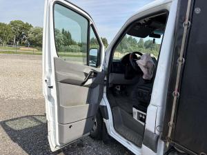 Balts Mercedes-Benz Sprinter 2007 Kelmė, ar dzinēja tilpumu 2.15 L un nobraukumu 600 tūkst. km par 2850 €, foto 27 vietnē AUTOMOTO.COM.LV