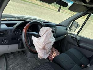 Balts Mercedes-Benz Sprinter 2007 Kelmė, ar dzinēja tilpumu 2.15 L un nobraukumu 600 tūkst. km par 2850 €, foto 30 vietnē AUTOMOTO.COM.LV