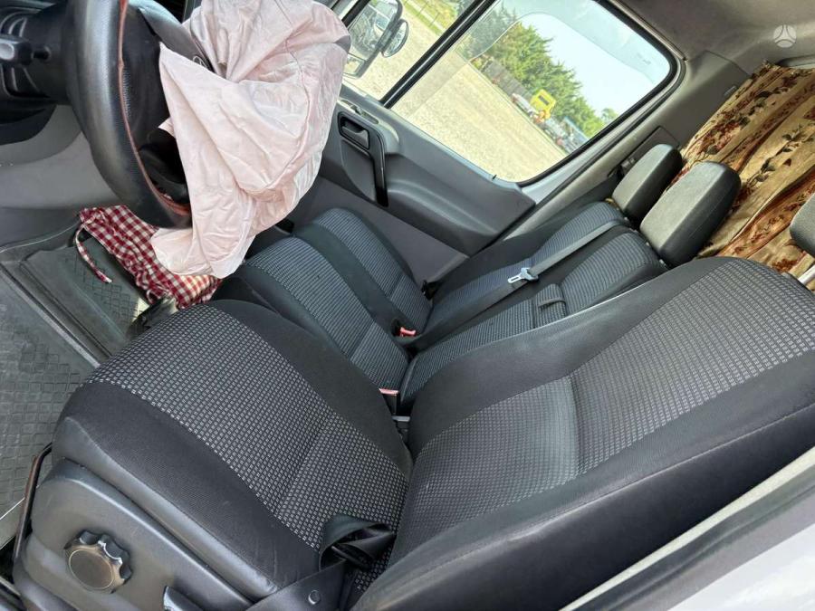 Balts Mercedes-Benz Sprinter 2007 Kelmė, ar dzinēja tilpumu 2.15 L un nobraukumu 600 tūkst. km par 2850 €, foto 32 vietnē AUTOMOTO.COM.LV